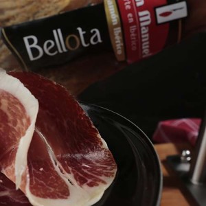 JAMÓN IBÉRICO DE BELLOTA (100% raza ibérica) - Xarcuteria Ferran Barcelona